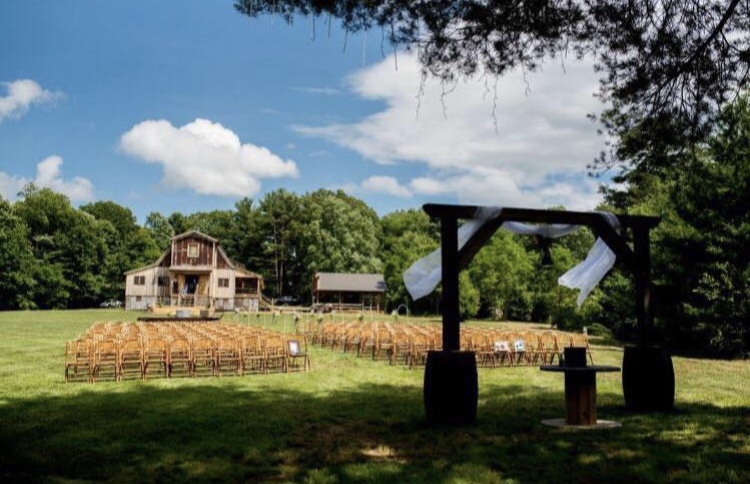 Exterior Photos | The Barn on Unity Farm