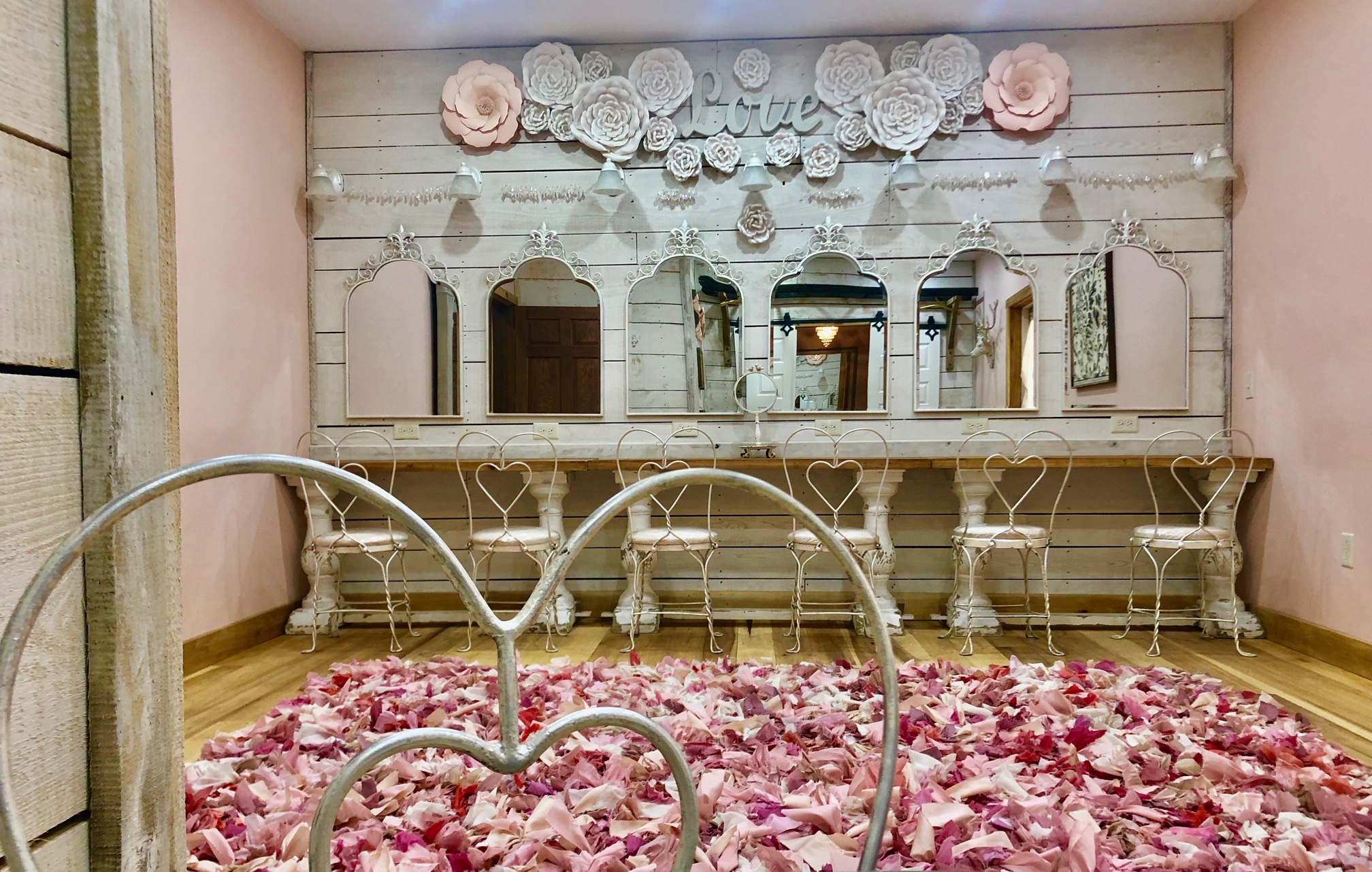 Interior Photos | The Barn on Unity Farm